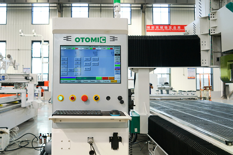 Gantry Moving 5 Axis CNC Router Center – Otomic CNC